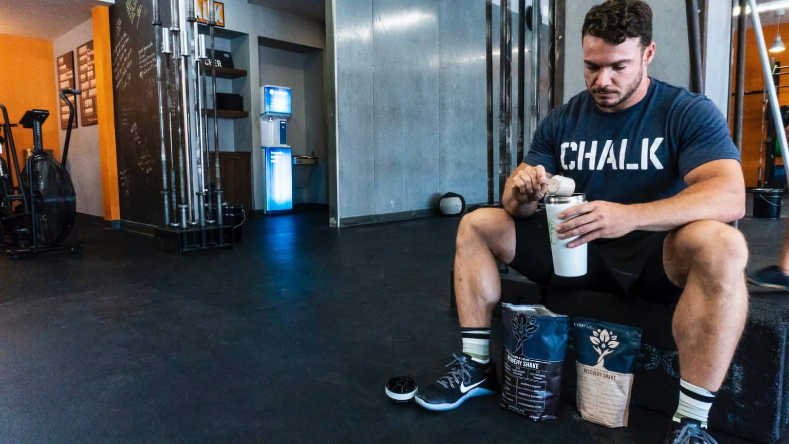 How To Make Your Own Pre-Workout (3 Easy DIY Recipes)
