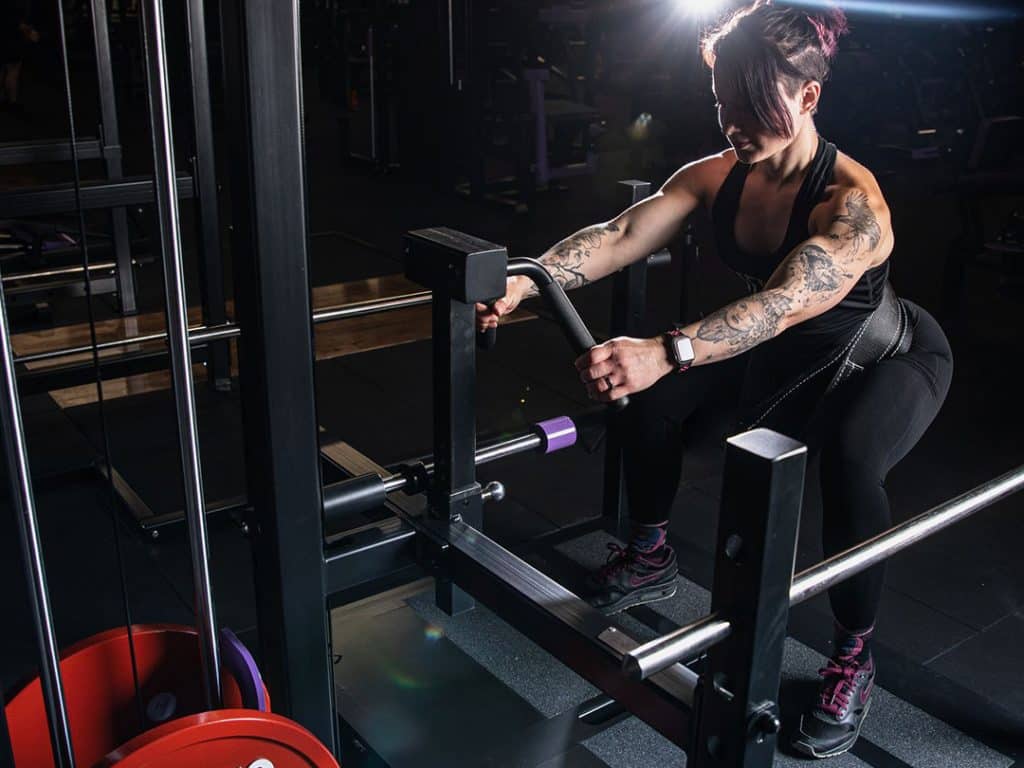 12 Best Cable Glute Exercises (For A Dream Booty)