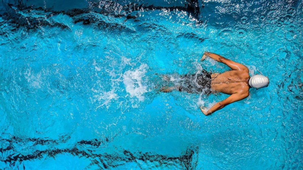 How To Get A Swimmer's Body (Follow These 7 Steps)
