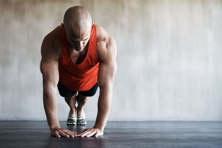 10 Best Tricep Kickback Alternatives (For Stronger Arms)