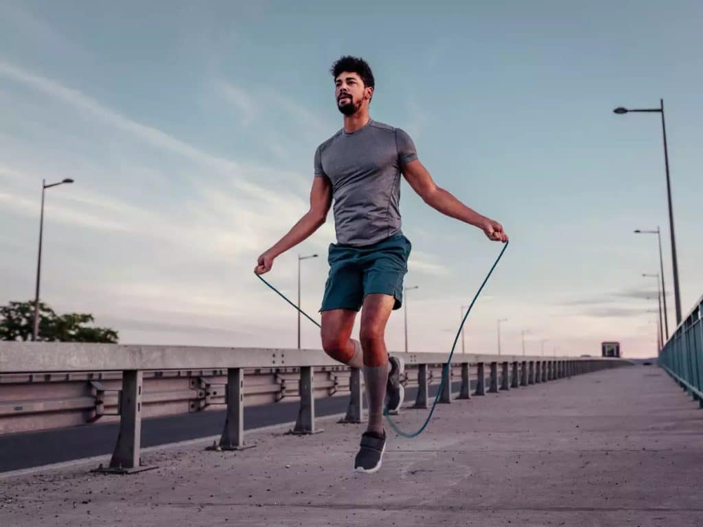 10 Best Burpee Alternatives (Low Impact Substitutes)