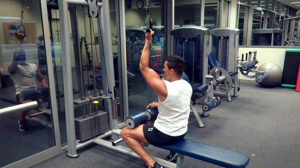 7 Best Lower Lat Exercises (For Muscle Development)