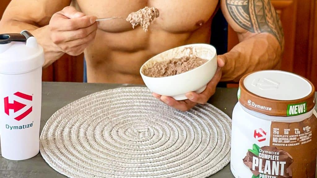 What to Mix Protein Powder With? (5 Best Options)